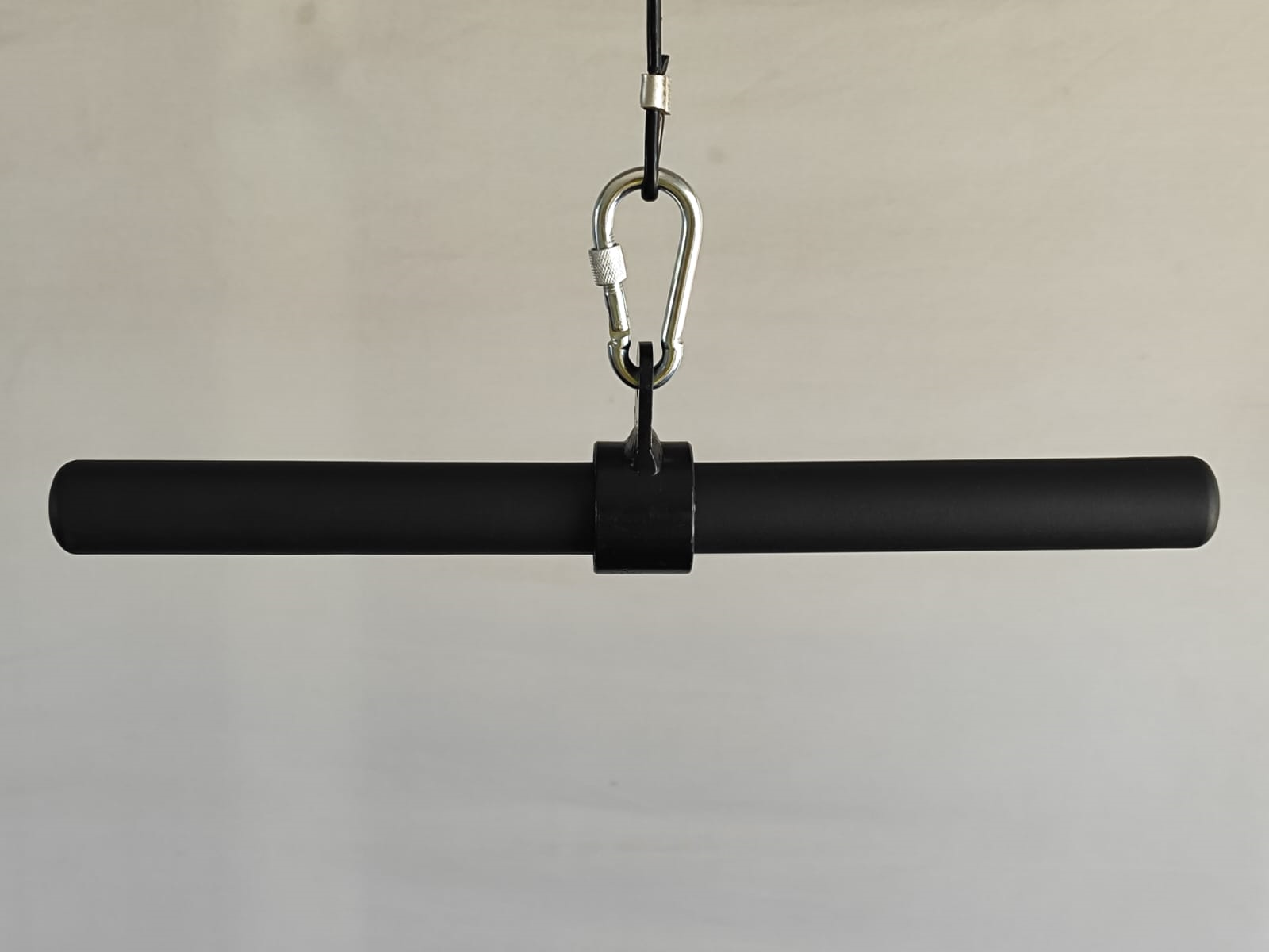 Puxada Barra Reta Rolamentada 40 Cm Com Mosquetão Cromado – Orto Fitness